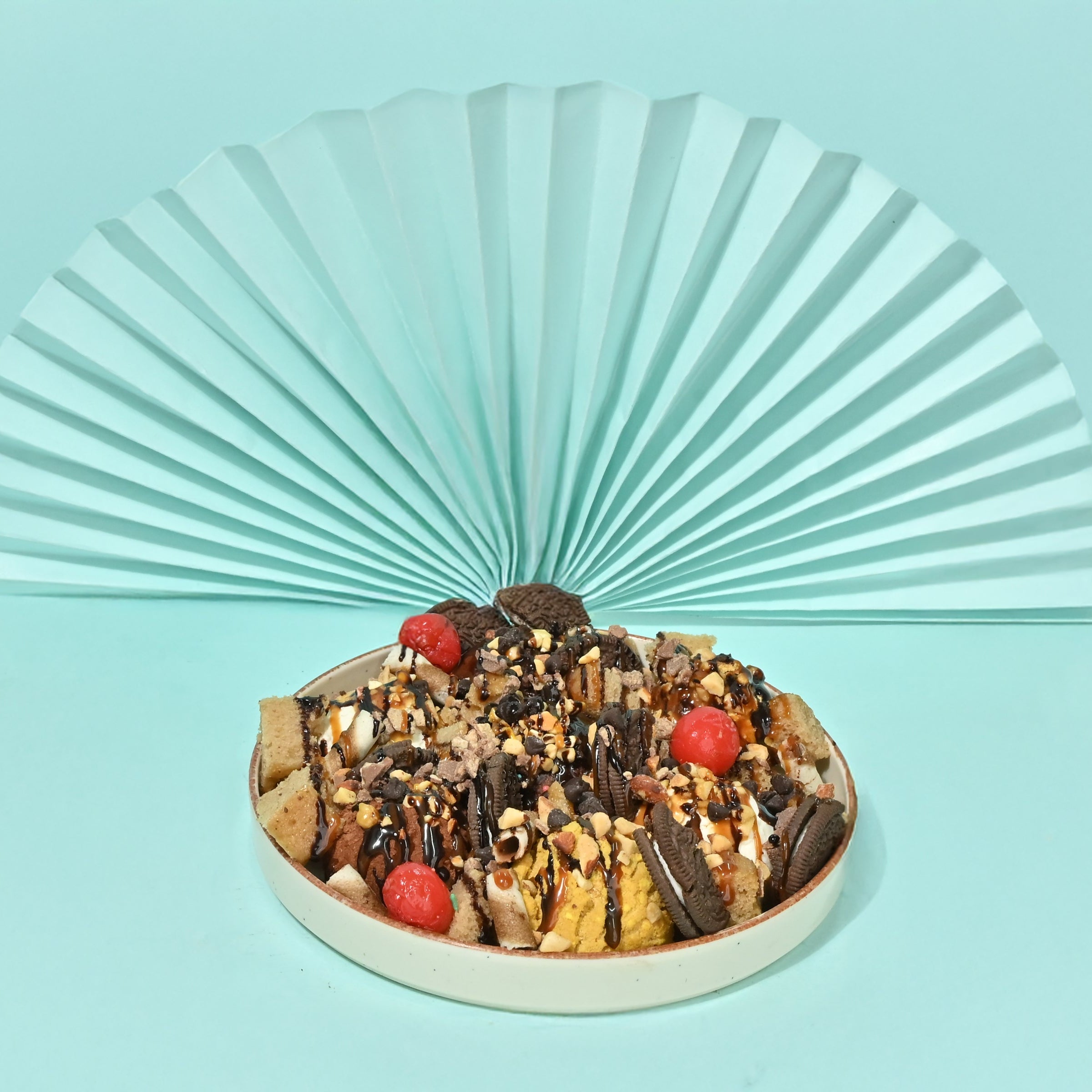 The Grand Chocolate Caramel Blast | No.1 Monster Sundae – Madno